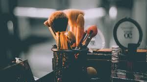 8 Best Makeup Tools Suppliers for Salons and Retailers | BeauteTips